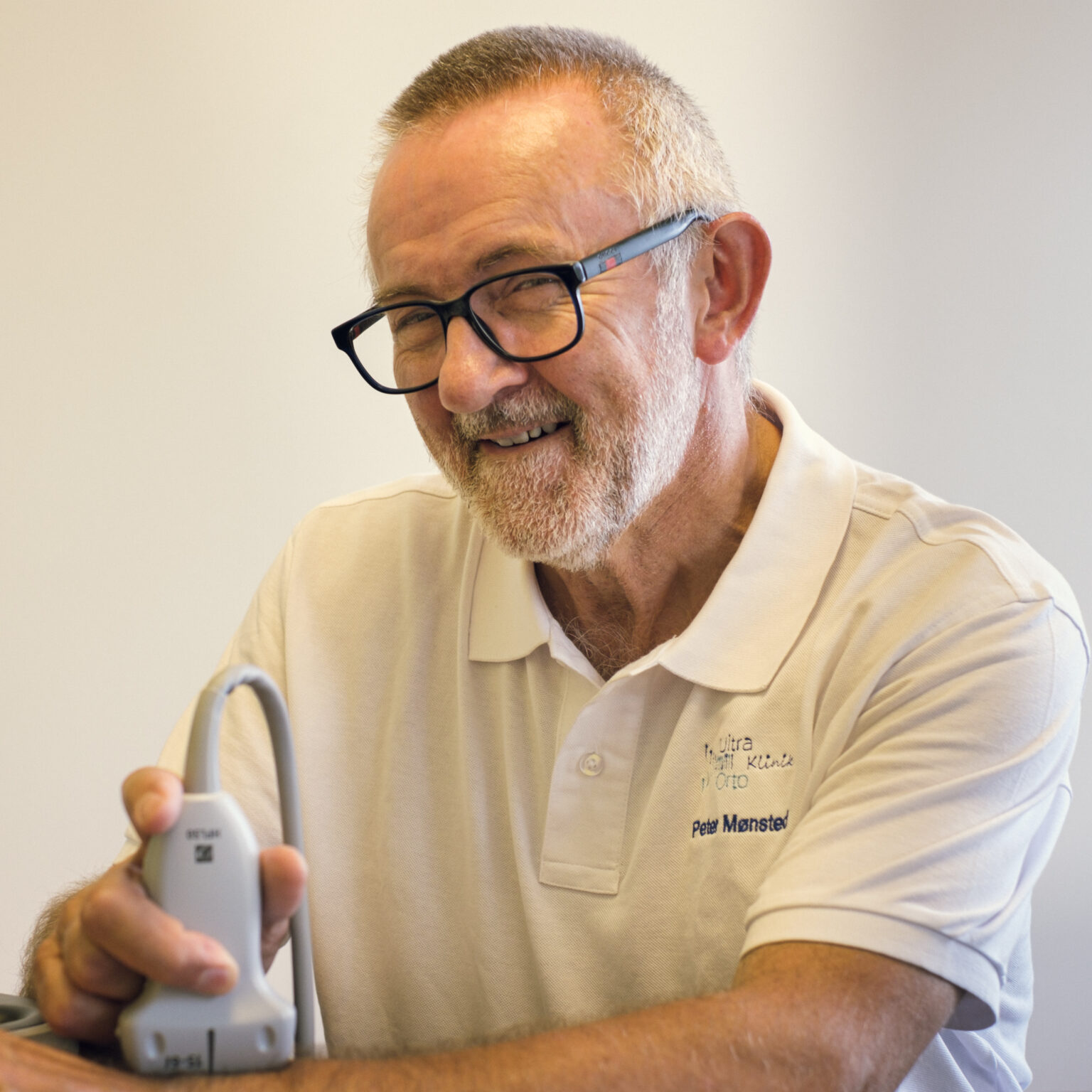 Mønsteds Skadestue Kompendium – "Mønsteds Skadestue Kompendium" og "Ultralyd og Ortopædisk ...